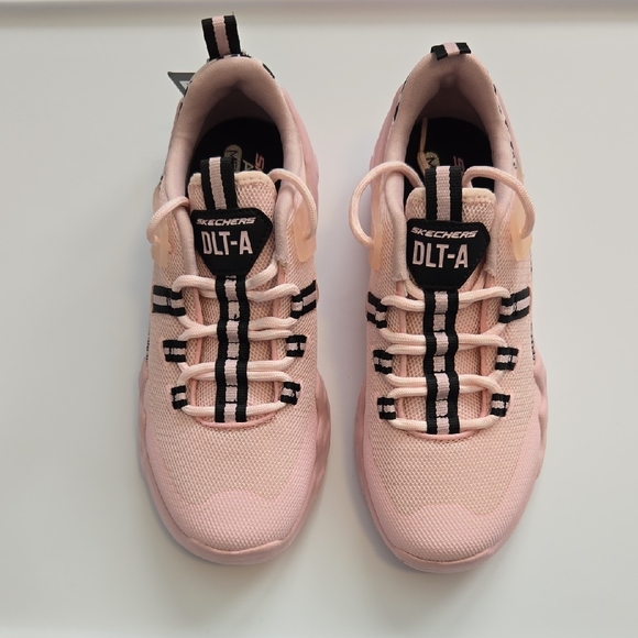 Skechers | Shoes | New Skecherers Dlta Girls Size 35 | Poshmark